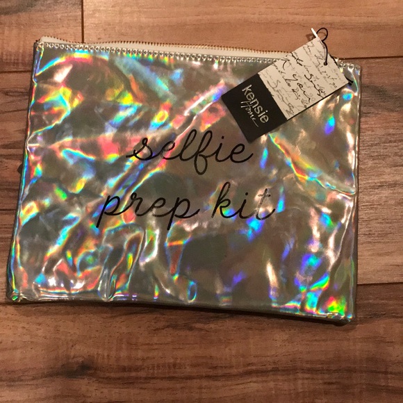 kenzie | Bags | Kenzie Selfie Prep Kit | Poshmark
